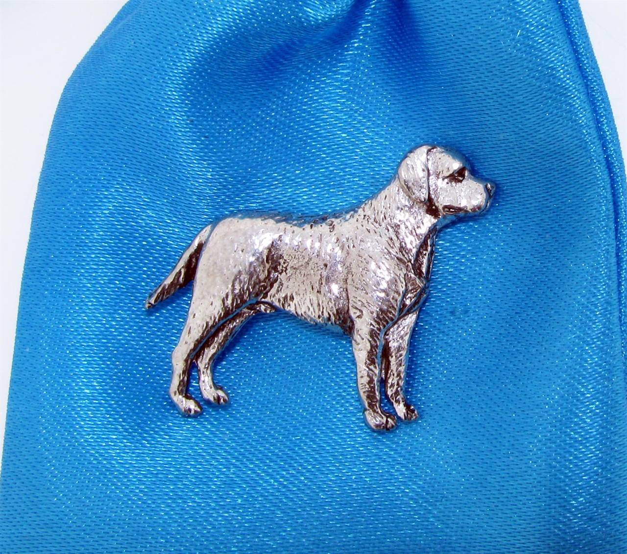 Labrador Pin Badge - high quality pewter gifts from Pageant Pewter