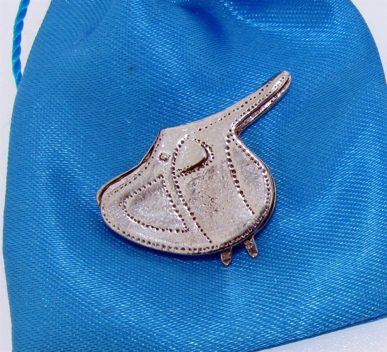 Saddle Pin Badge - high quality pewter gifts from Pageant Pewter