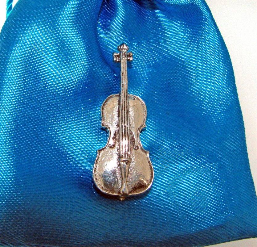 Cello Pin Badge – Pageant Pewter