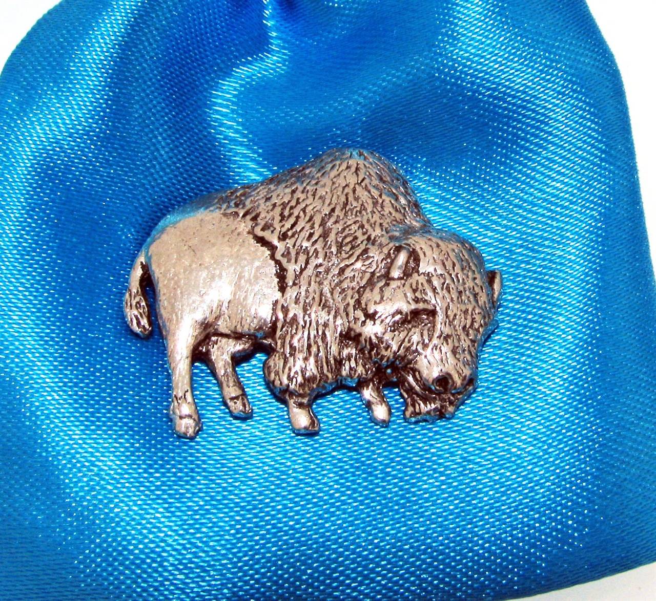 Buffalo Pin Badge - high quality pewter gifts from Pageant Pewter