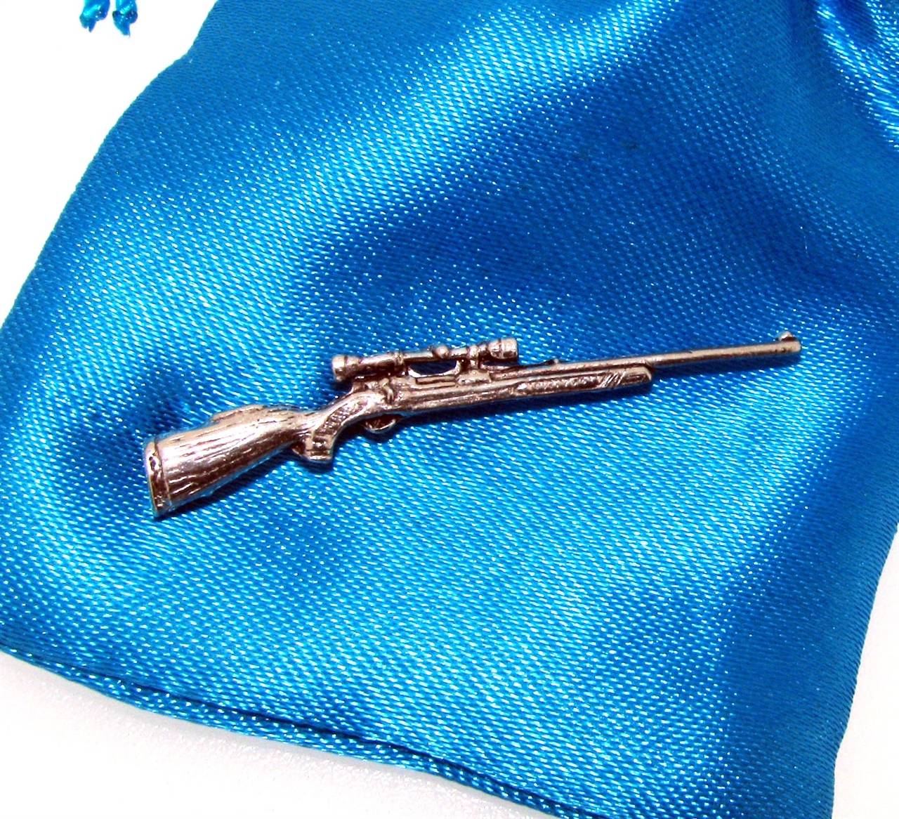 Sporting Rifle Pin Badge - high quality pewter gifts from Pageant Pewter