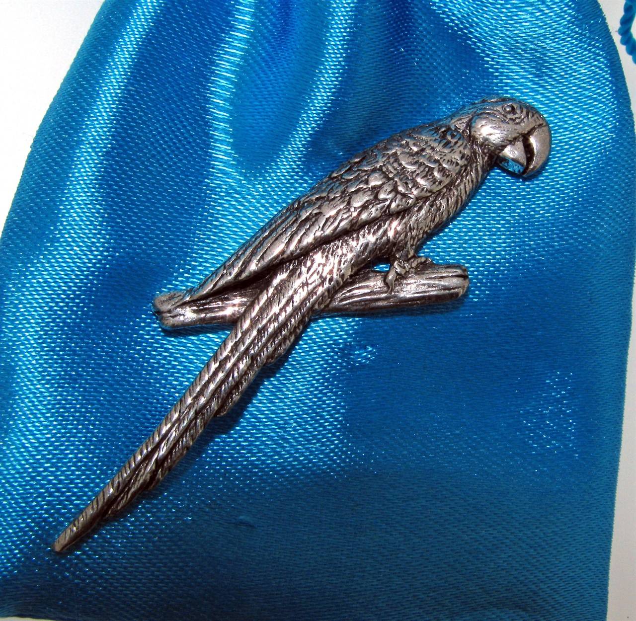 Parrot Pin Badge - high quality pewter gifts from Pageant Pewter