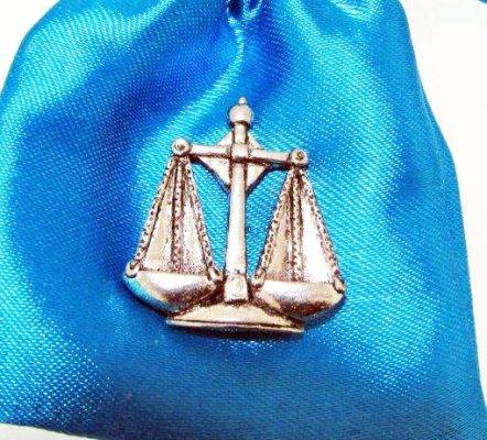 Libra Pin Badge – Pageant Pewter