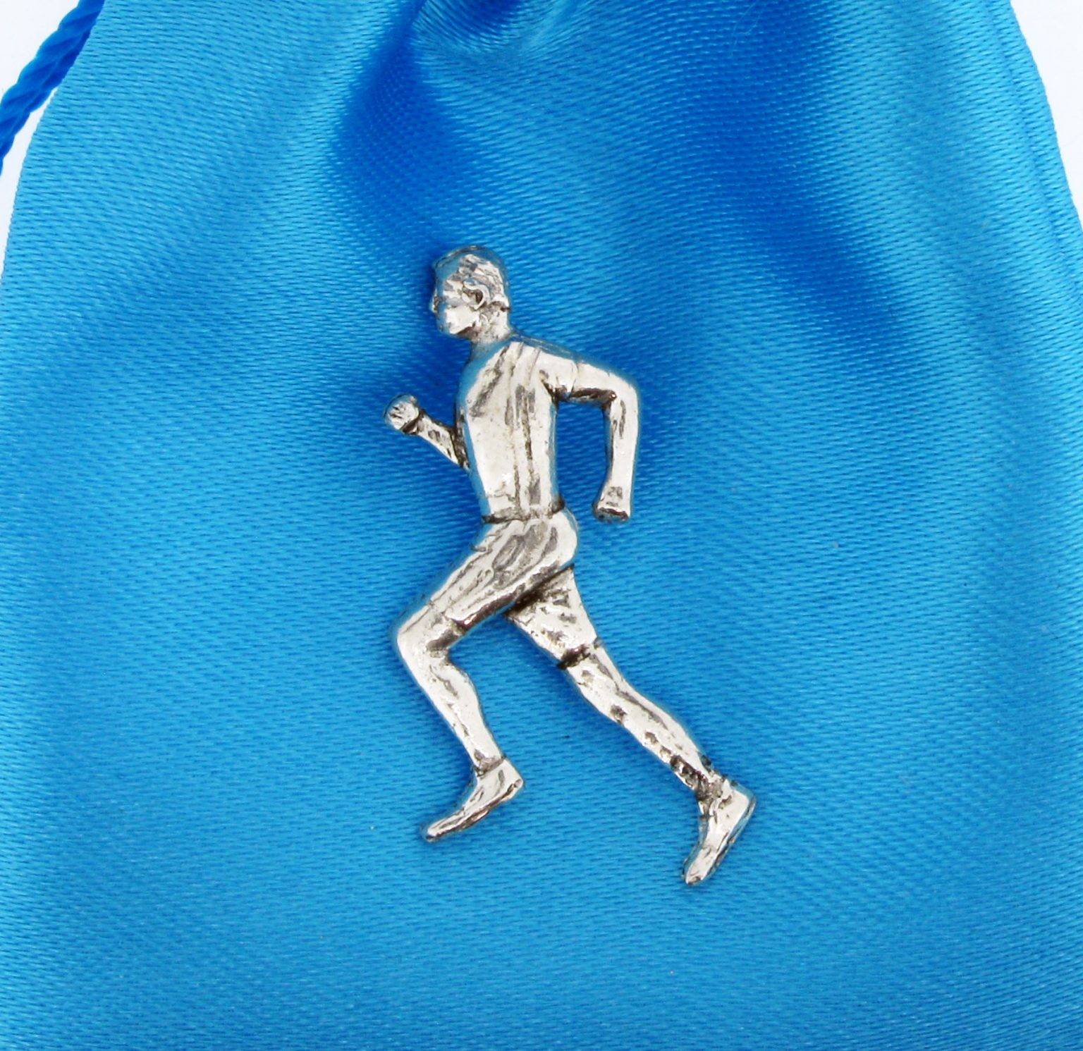 Male Runner Pin Badge – Pageant Pewter