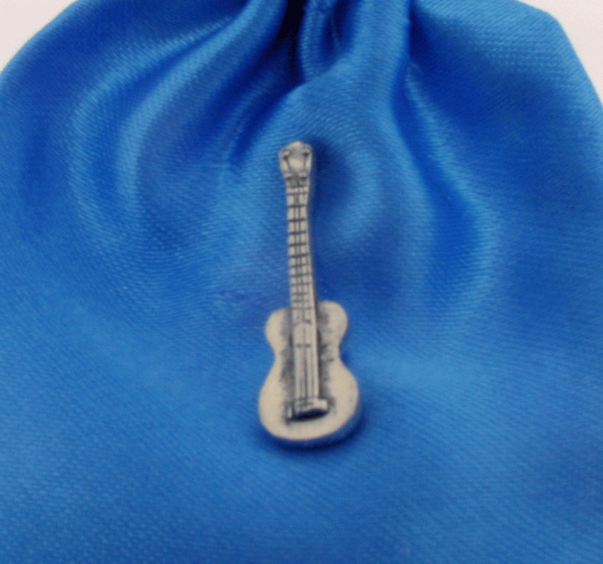 Ukulele Pin Badge – Pageant Pewter